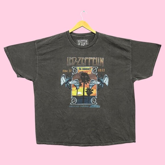 led zeppelin | Shirts | Led Zeppelin In Concert 977 Rock Band Tee 2x3x ...